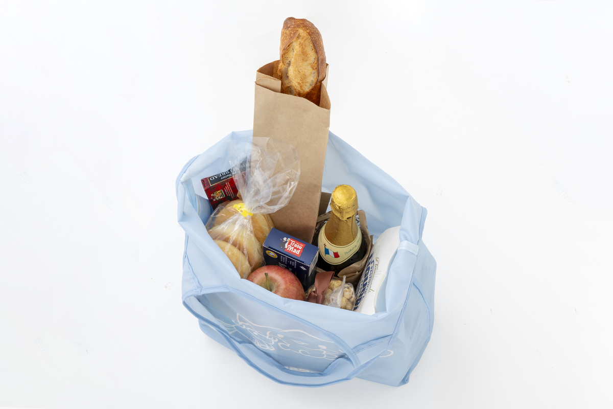 シナモロールのおとなカワイイ「エコバッグ」2種類が新登場！ファミマで買えるよ♪（写真 11/14） - mimot.(ミモット)