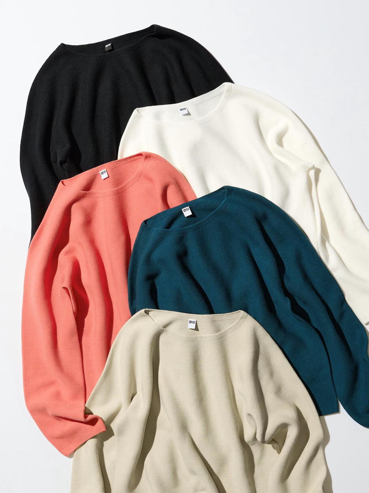 【ユニクロ】2025年「春の新作ニット10選」今から着れちゃうトレンド感のあるアイテム勢ぞろい！（1/4） - mimot.(ミモット)