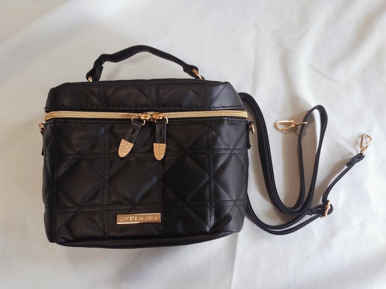 本屋さんで買える上品な「バニティショルダーバッグ」が使いやすい！スマホもラクに取り出せるよ♪（写真 5/27） - mimot.(ミモット)