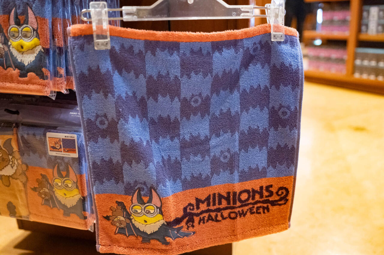 【USJ×ミニオン】コウモリになった限定グッズ！テディベアのティムもおそろい仮装♪（写真 16/130） - mimot.(ミモット)