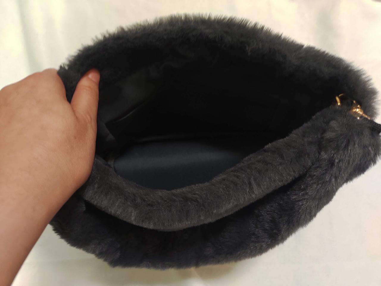 本屋さんで買えるFURFURのファーバッグ開封レビュー♪可愛すぎて完売続出！（写真 10/24） - mimot.(ミモット)