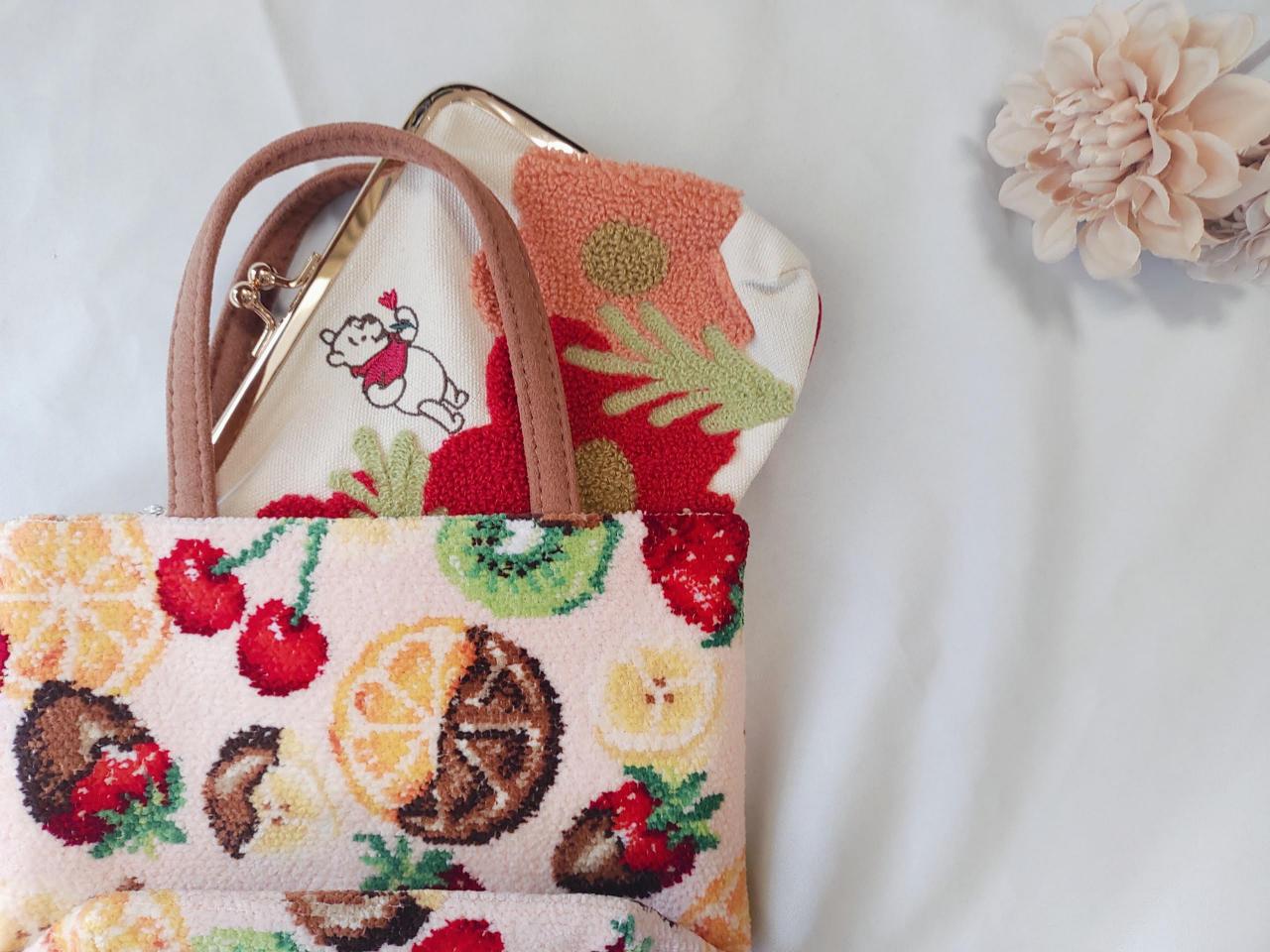 プーさん＆お花の刺しゅうがオトナかわいい！豪華デザインの「ポーチ」が付録で出た♪（写真 18/21） - mimot.(ミモット)