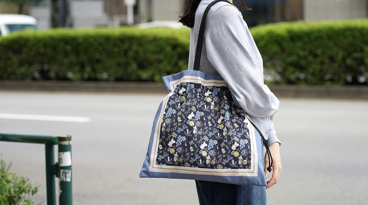 大人かわいいムーミンの新作トートバッグが出たよ！まるでスカーフみたいなデザイン♪（写真 4/11） - mimot.(ミモット)