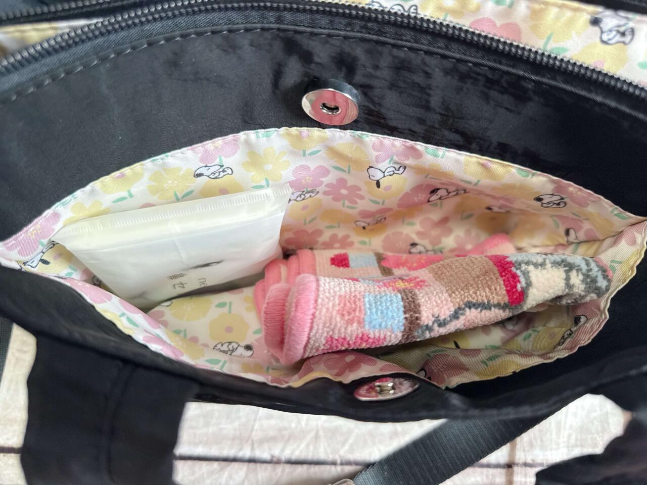 【しまむら】スヌーピーの新作バッグは雨の日に便利！ポケット豊富で2WAYで使えるよ♪（写真 35/37） - mimot.(ミモット)