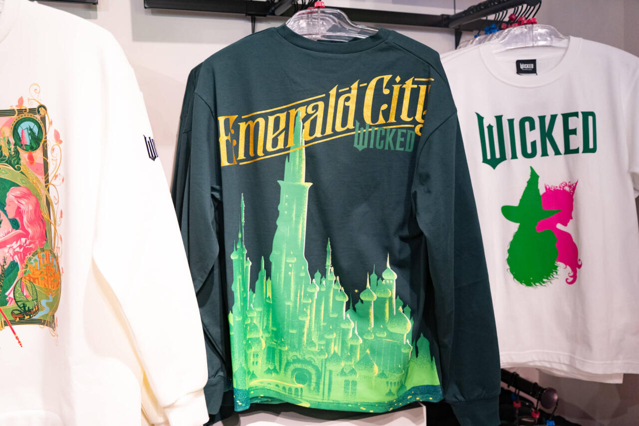 【USJ】2人の魔女に会えるのは日本でここだけ！『ウィキッド』グッズが豪華すぎ♪（写真 1/40） - mimot.(ミモット)