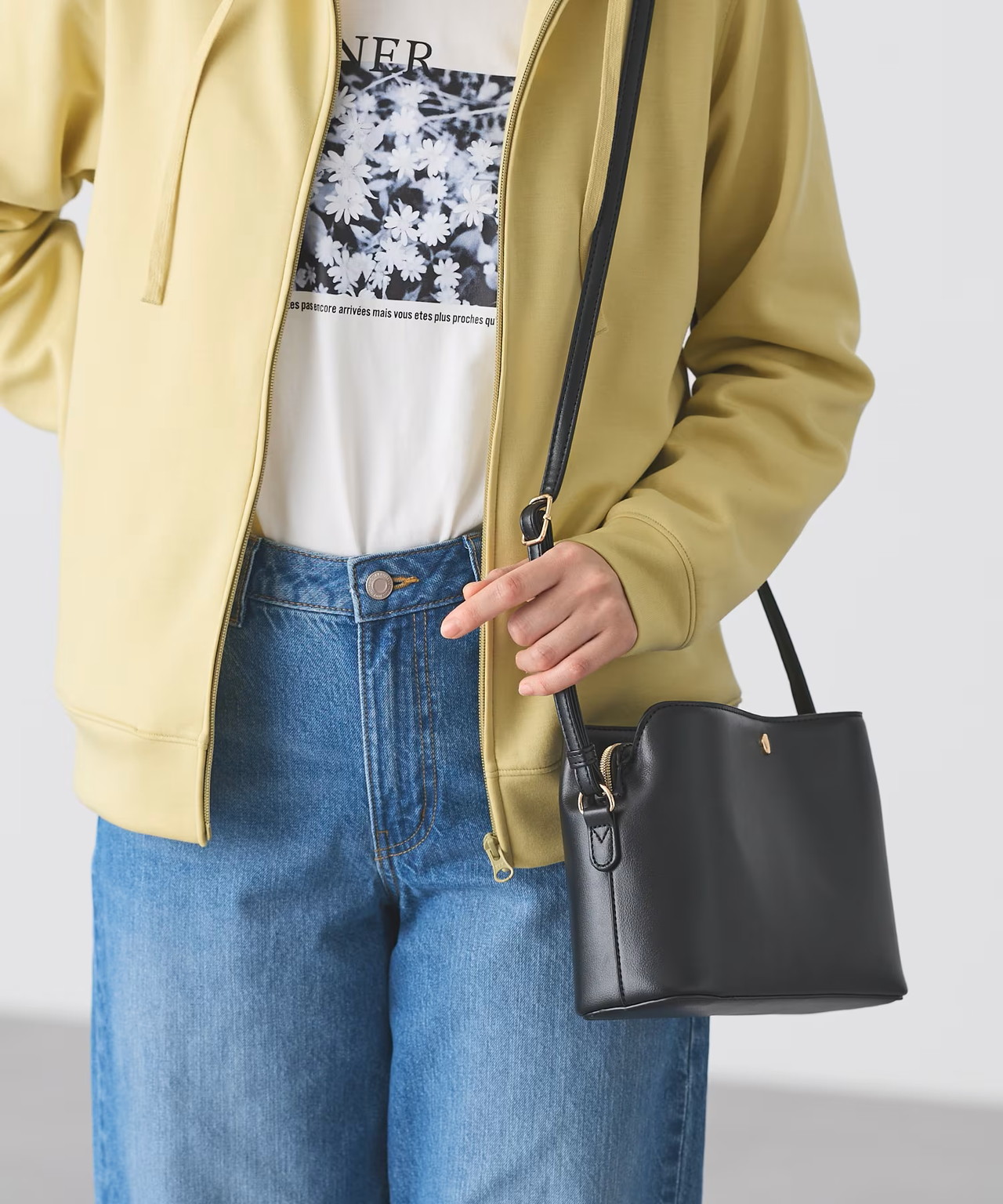 【ハニーズ】ミニバッグから通勤通学まで♪キュート＆実用的なバッグ10選（写真 7/30） - mimot.(ミモット)