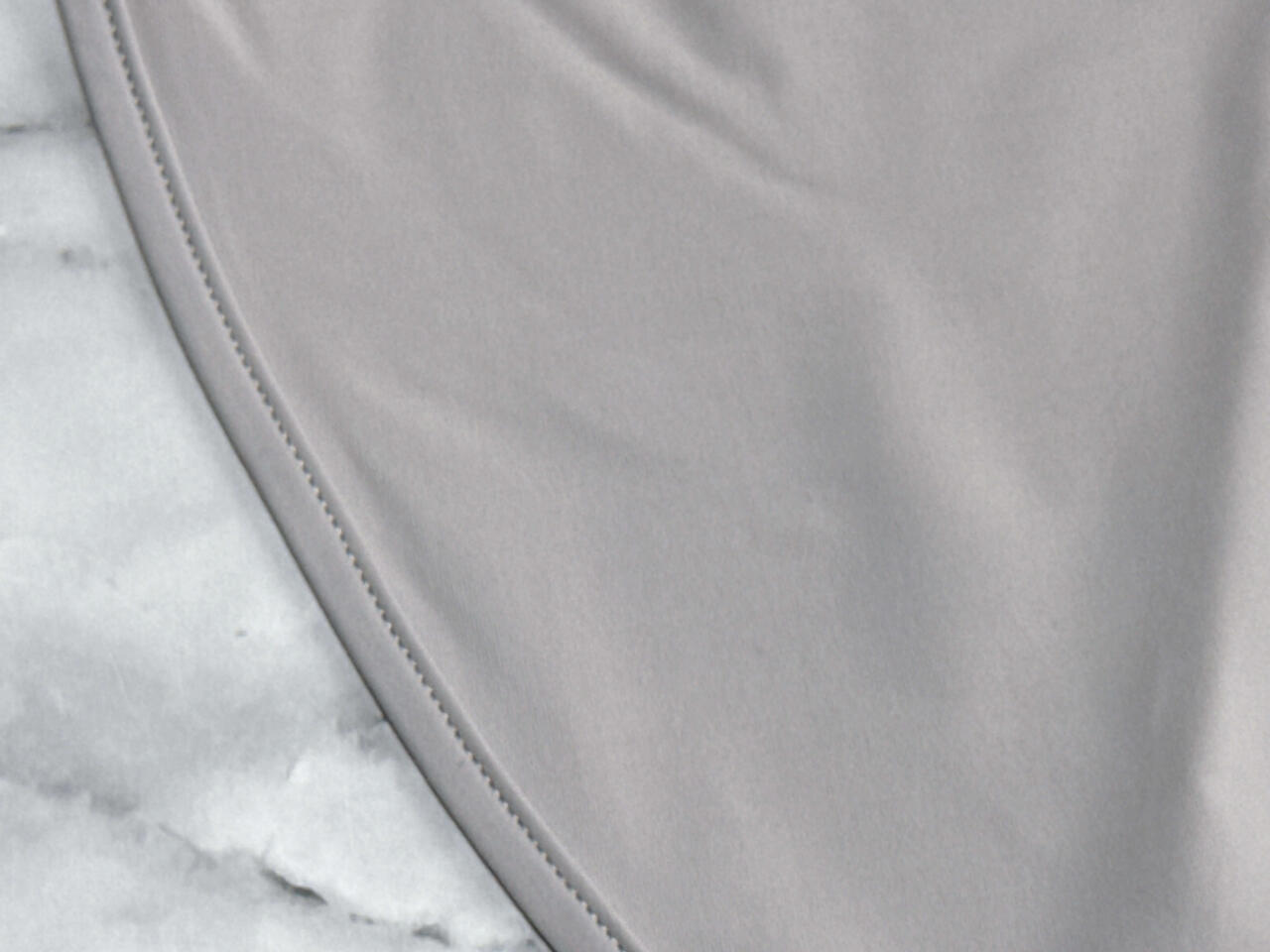 これ、夏の救世主かも！ユニクロ新作がひんやり涼しくて息苦しくない神アイテムだった♪【本音レビュー】（写真 3/15） - mimot.(ミモット)