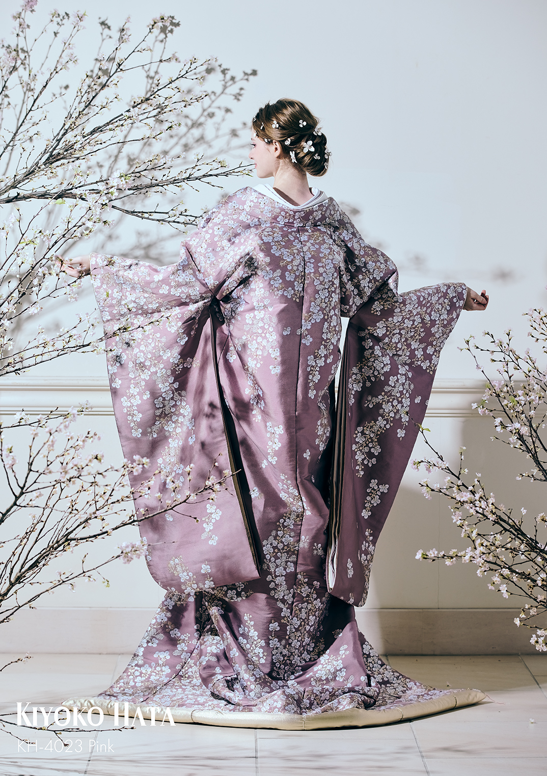 大人気ドレスブランドの2025“新作ウェディングドレス＆打掛”が素敵すぎる…！夢のようにロマンティック♪（写真 37/113） - mimot.(ミモット)