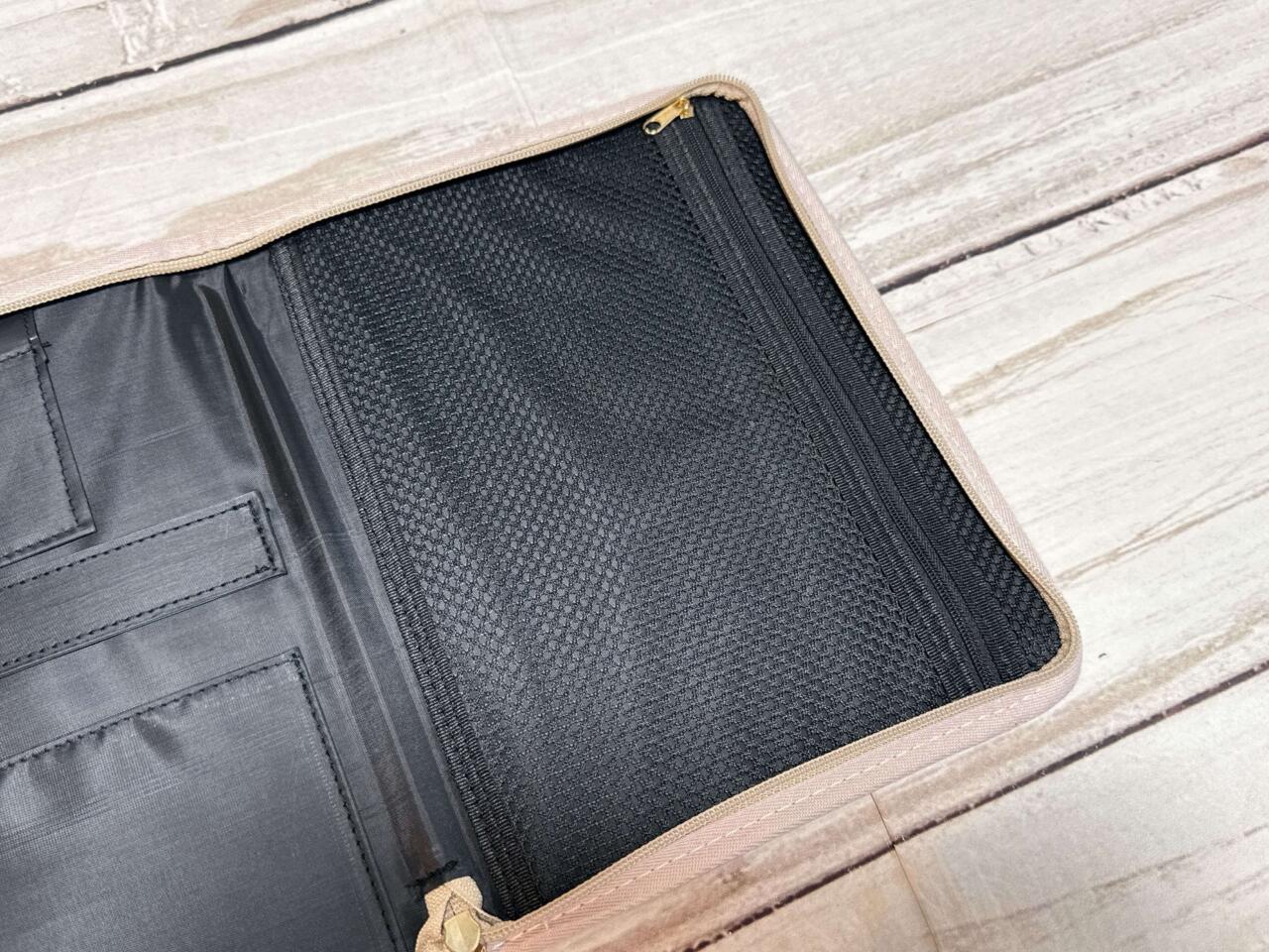 リサ・ラーソンの実用的な付録でたよ！仕分けながら収納できる「便利ポーチ」が登場♪（写真 11/20） - mimot.(ミモット)