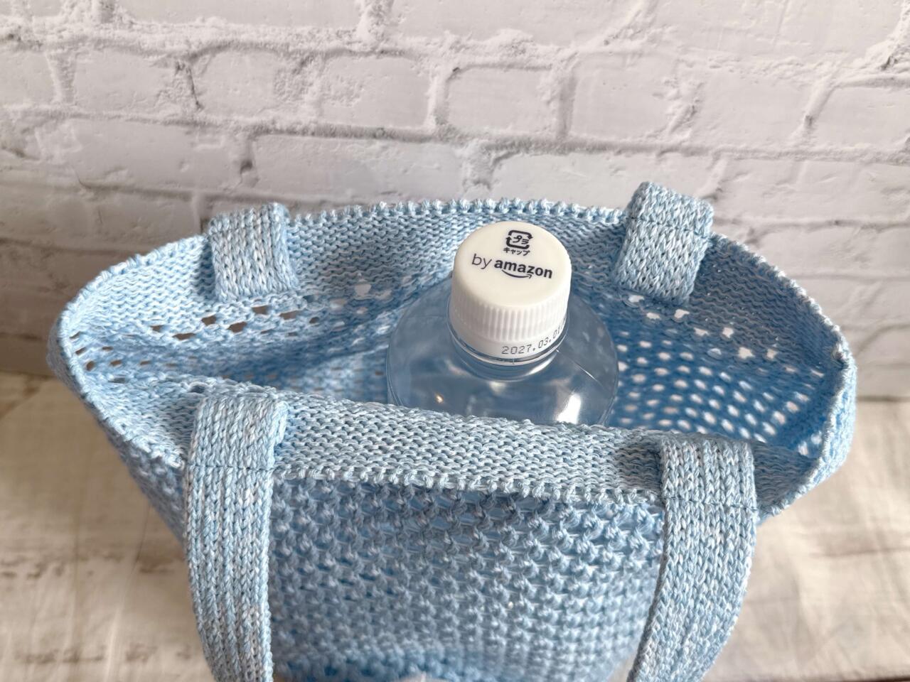 GUのちいかわ新作アイテムが可愛すぎる～！ハチワレの「バッグ＆ポーチ」気になるサイズ感をご紹介♪（写真 13/34） - mimot.(ミモット)