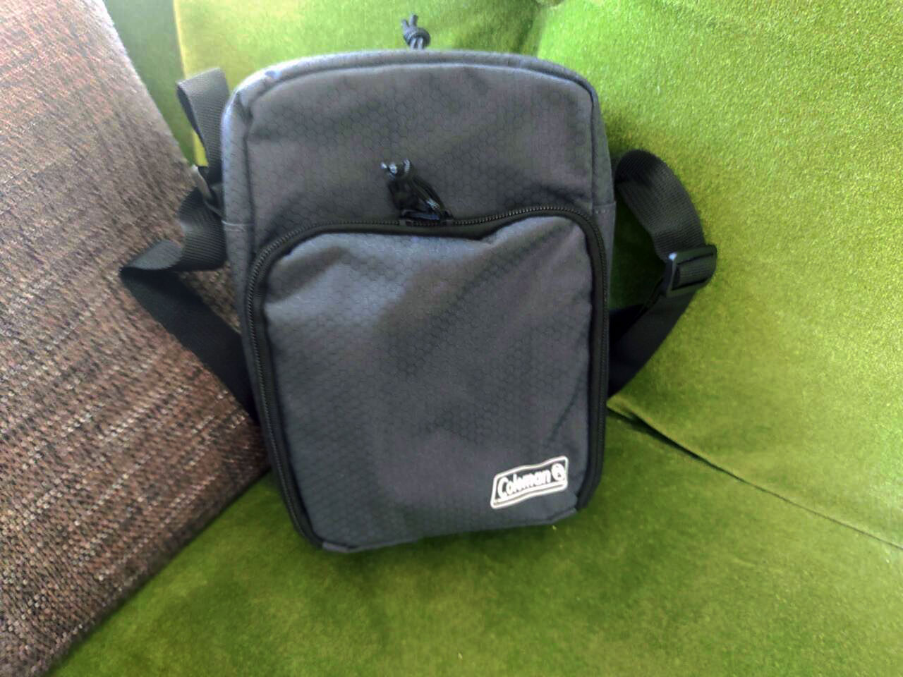 【セブン限定】じゃばらポケット付きで使いやすい！Colemanの付録ショルダーバッグを試してみたよ♪（写真 8/22） - mimot.(ミモット)