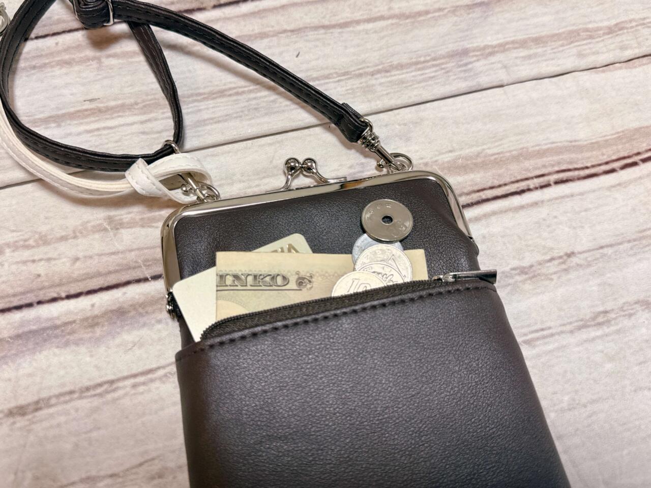 内側まで可愛すぎるムーミン付録でたよ！スマホショルダー＆バッグチャーム【実物レビュー】（写真 16/32） - mimot.(ミモット)