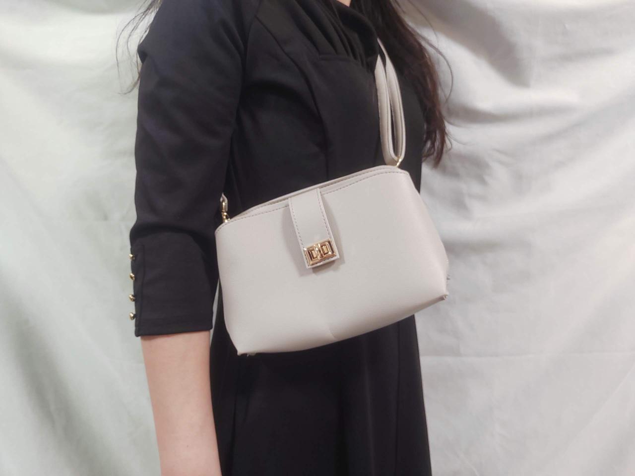 ナチュビの限定デザイン「ショルダーバッグ」合わせやすくて使い勝手も 本屋さんで買えるよ♪（写真 29/29） - mimot.(ミモット)