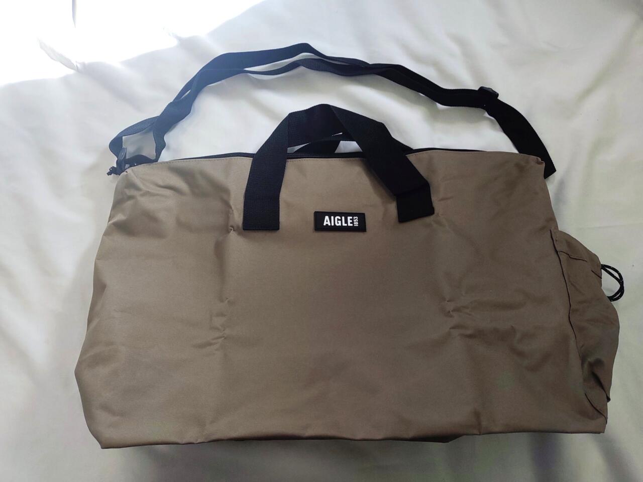 AIGLEのボストンバッグ付録がめちゃ使える！2way仕様＆2泊分いけそうな大容量♪（写真 6/24） - mimot.(ミモット)