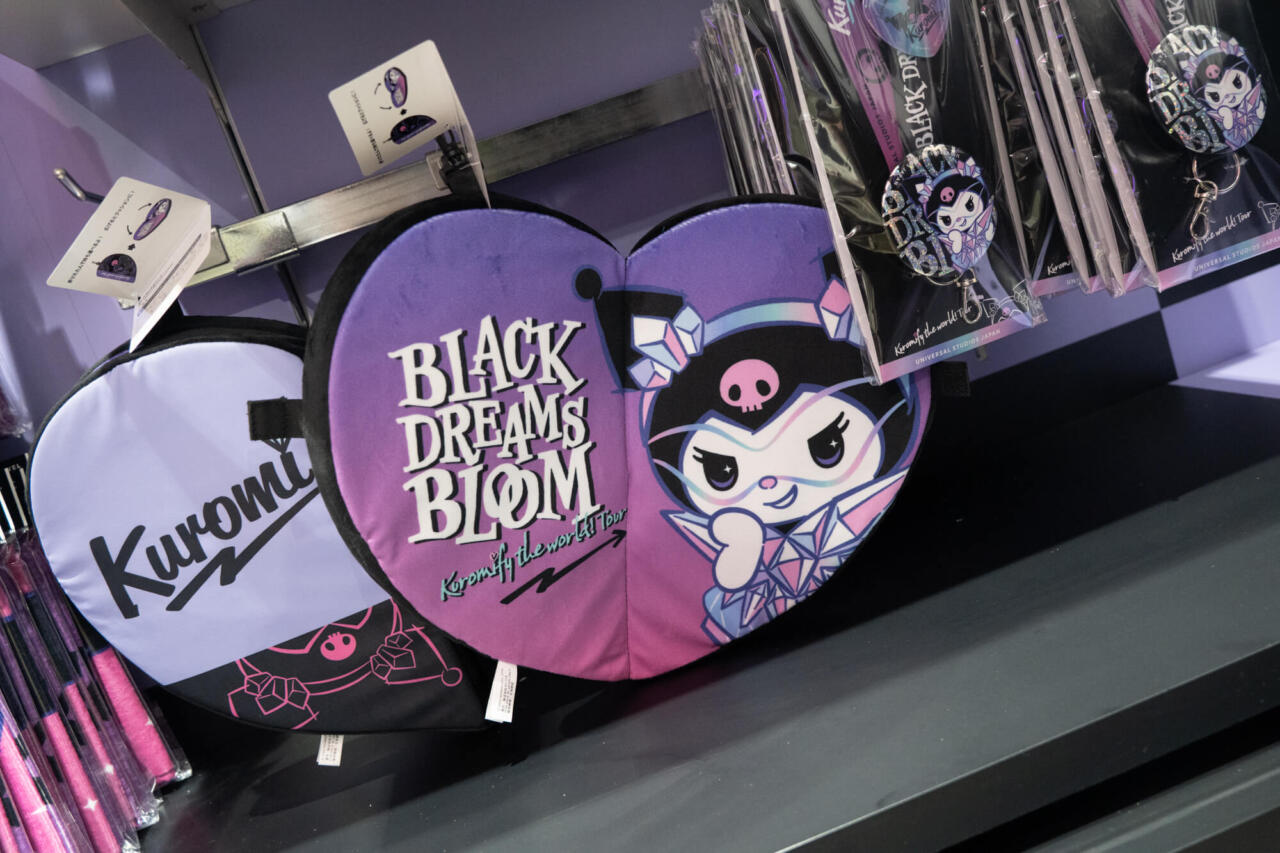 【サンリオ×USJ】クロミのライブ風グッズが可愛すぎ！マイメロ＆クロミのピンク×黒ファッション♪（写真 14/65） - mimot.(ミモット)