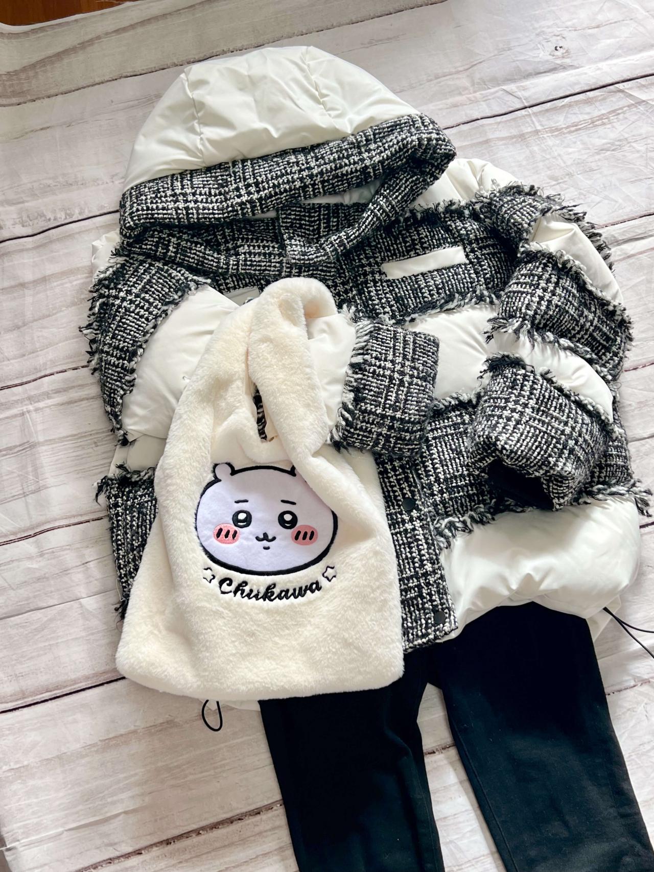 【ちいかわ×アベイル】刺繍でしっかり再現！ファーバッグがたまらない可愛さ♪（写真 19/20） - mimot.(ミモット)