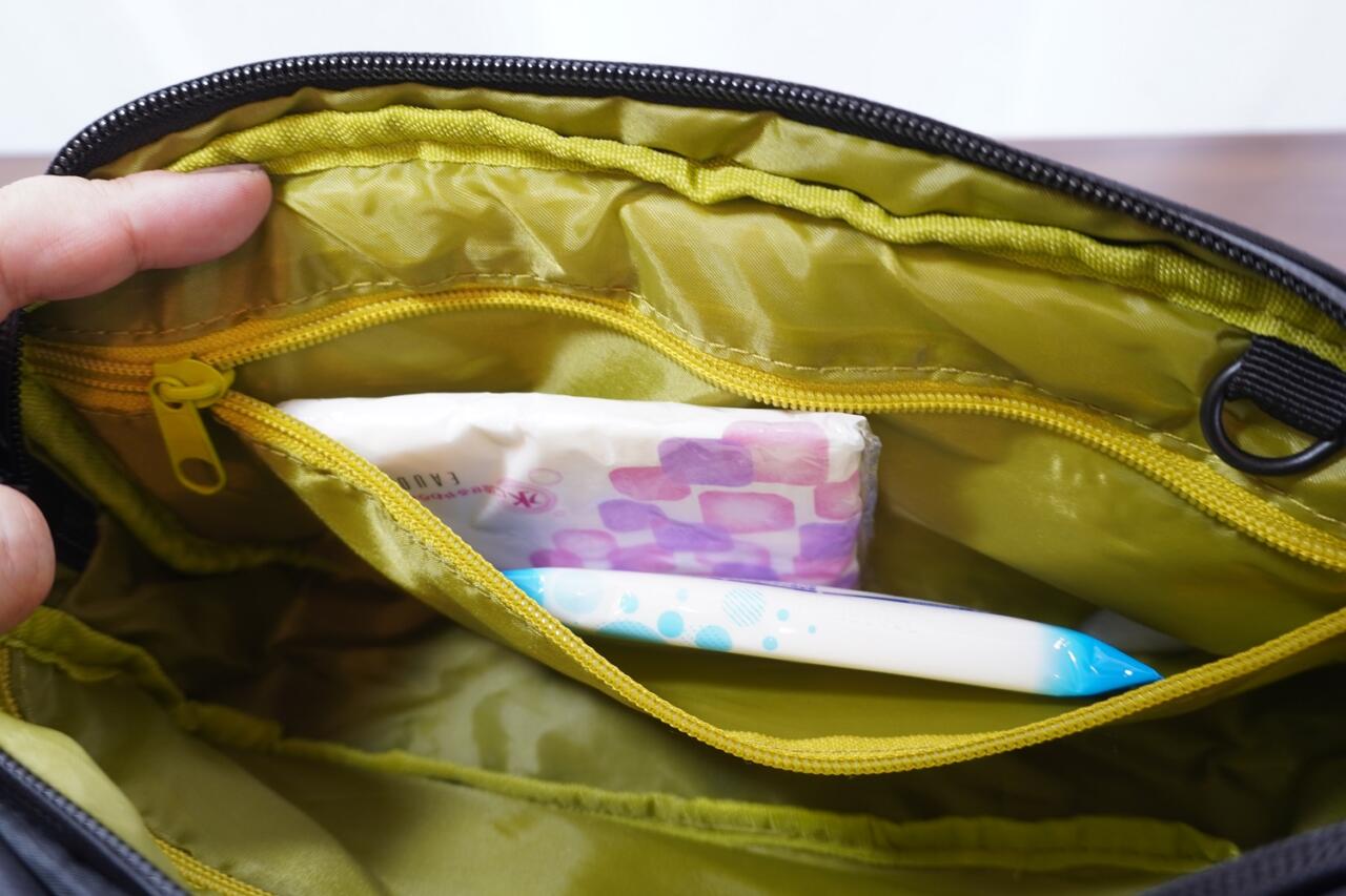 SOTOの多機能ボディバッグがすごい便利！書店やコンビニでも買えるよ♪（写真 17/21） - mimot.(ミモット)