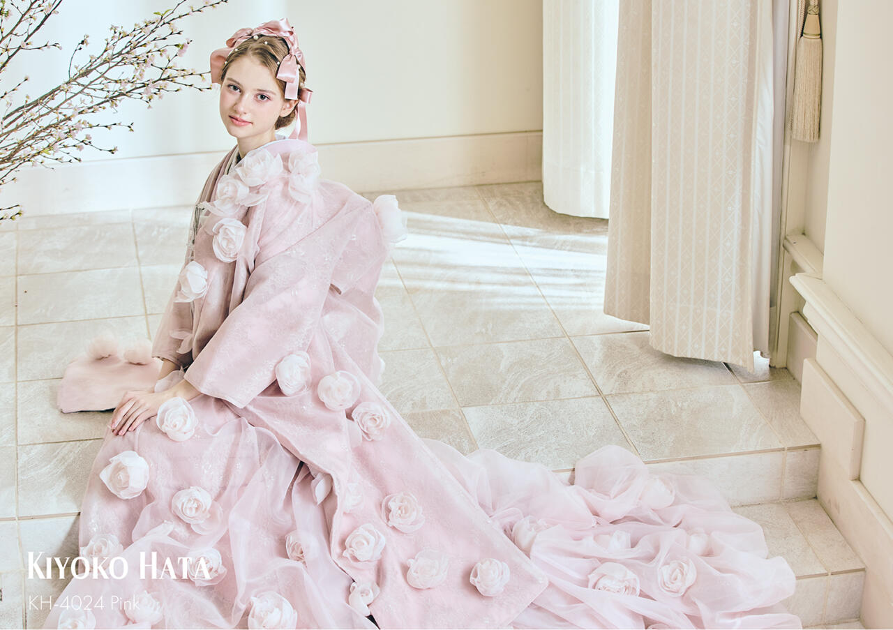 大人気ドレスブランドの2025“新作ウェディングドレス＆打掛”が素敵すぎる…！夢のようにロマンティック♪（写真 43/113） - mimot.(ミモット)