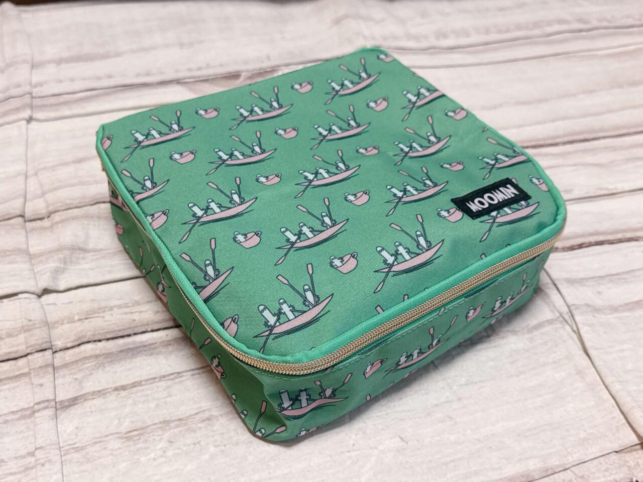 MOOMINの豪華付録3点セットがすごい！ムーミン＆リトルミイの収納マルチポーチと2026年カレンダーでたよ♪（写真 15/32） - mimot.(ミモット)