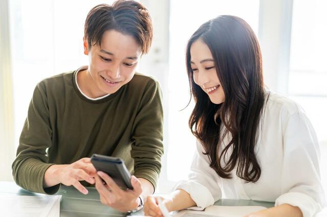 男性が正直引いてしまった“気になる女性”のSNS #3「特定されないの…？」（1/2） - mimot.(ミモット)