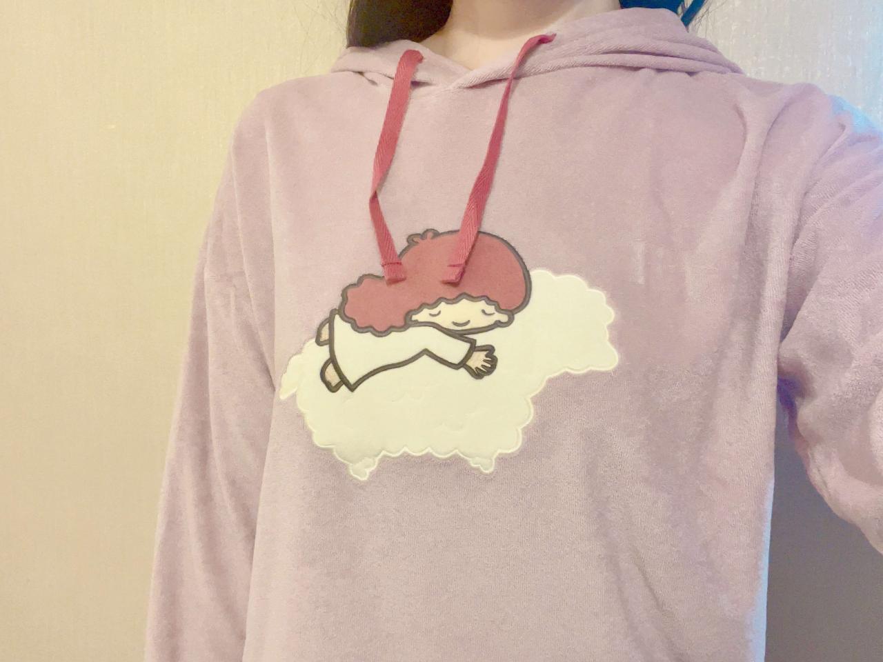 【GU×キキララ】滑らかな肌触り＆レトロかわいい「ルームウェア」にオトナ女子悶絶！（写真 16/17） - mimot.(ミモット)