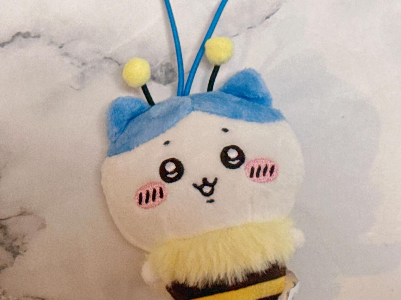 セブンイレブン限定！ちいかわの「ハチさんぬいぐるみ」を買ってみたら…後ろ姿まで可愛すぎたよ♪（写真 22/27） - mimot.(ミモット)