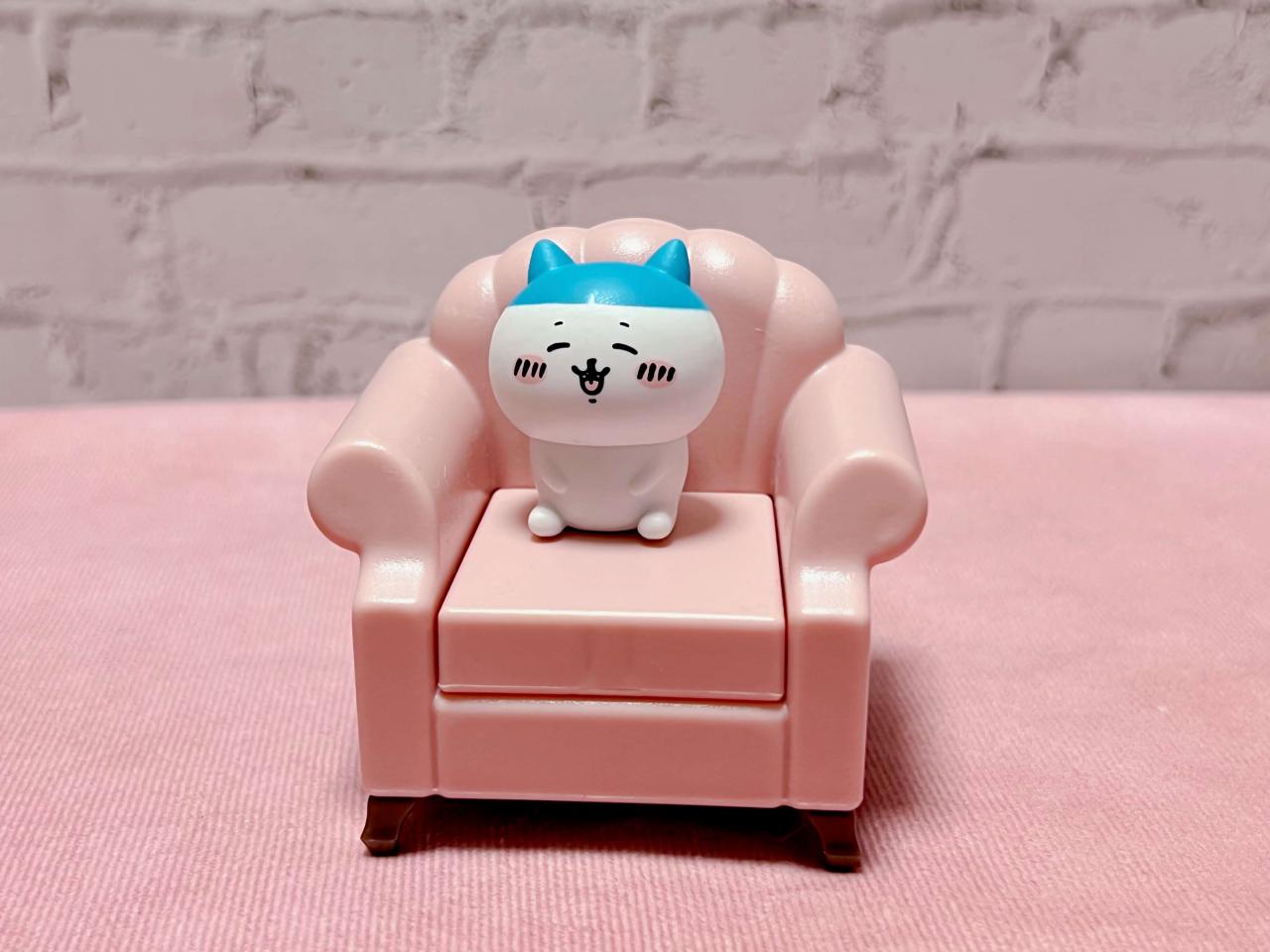 【ちいかわ】100円ショップで買える♪ 小さくてかわいい「インテリアミニフィギュア第3弾」飾り方もご紹介（写真 17/20） - mimot.(ミモット)