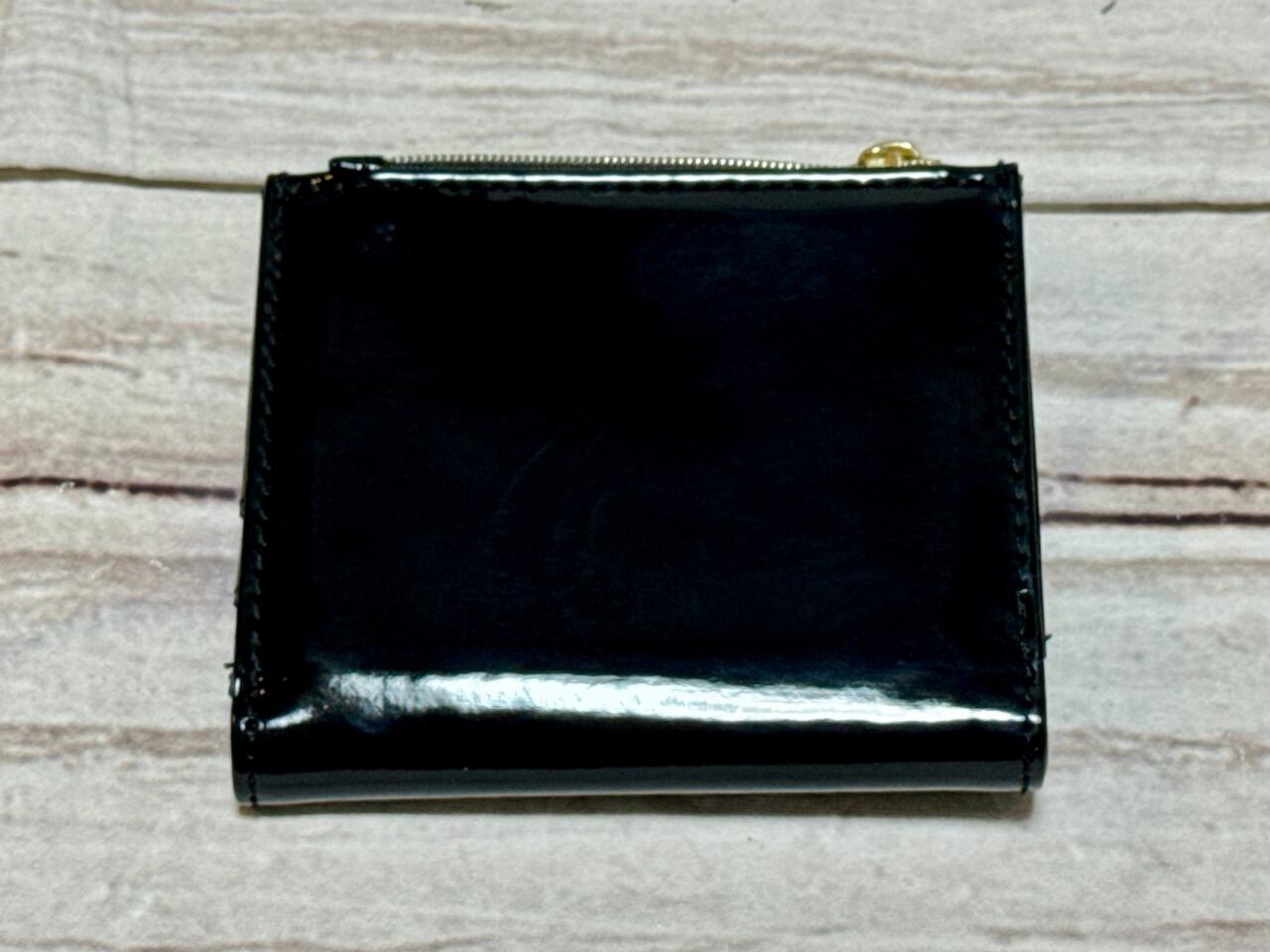 黒ツヤ＆ゴールドの高見え「お財布」が付録で出たよ！シウマさん監修の開運「2つ折り財布」実物レビュー♪（写真 7/18） - mimot.(ミモット)