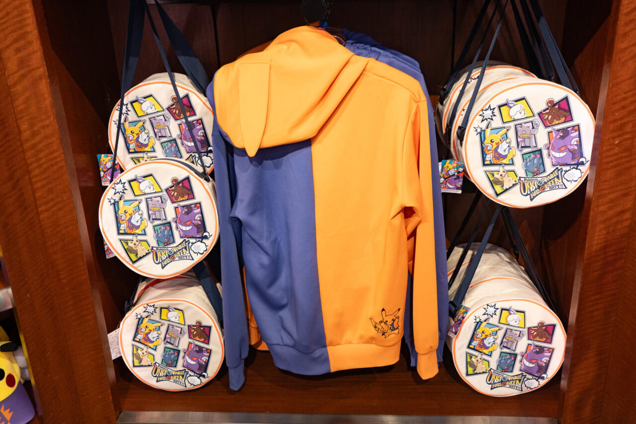 バッグやファッショングッズが大充実！【ポケモン×ハロウィーン】USJ限定グッズに注目♪（写真 18/79） - mimot.(ミモット)