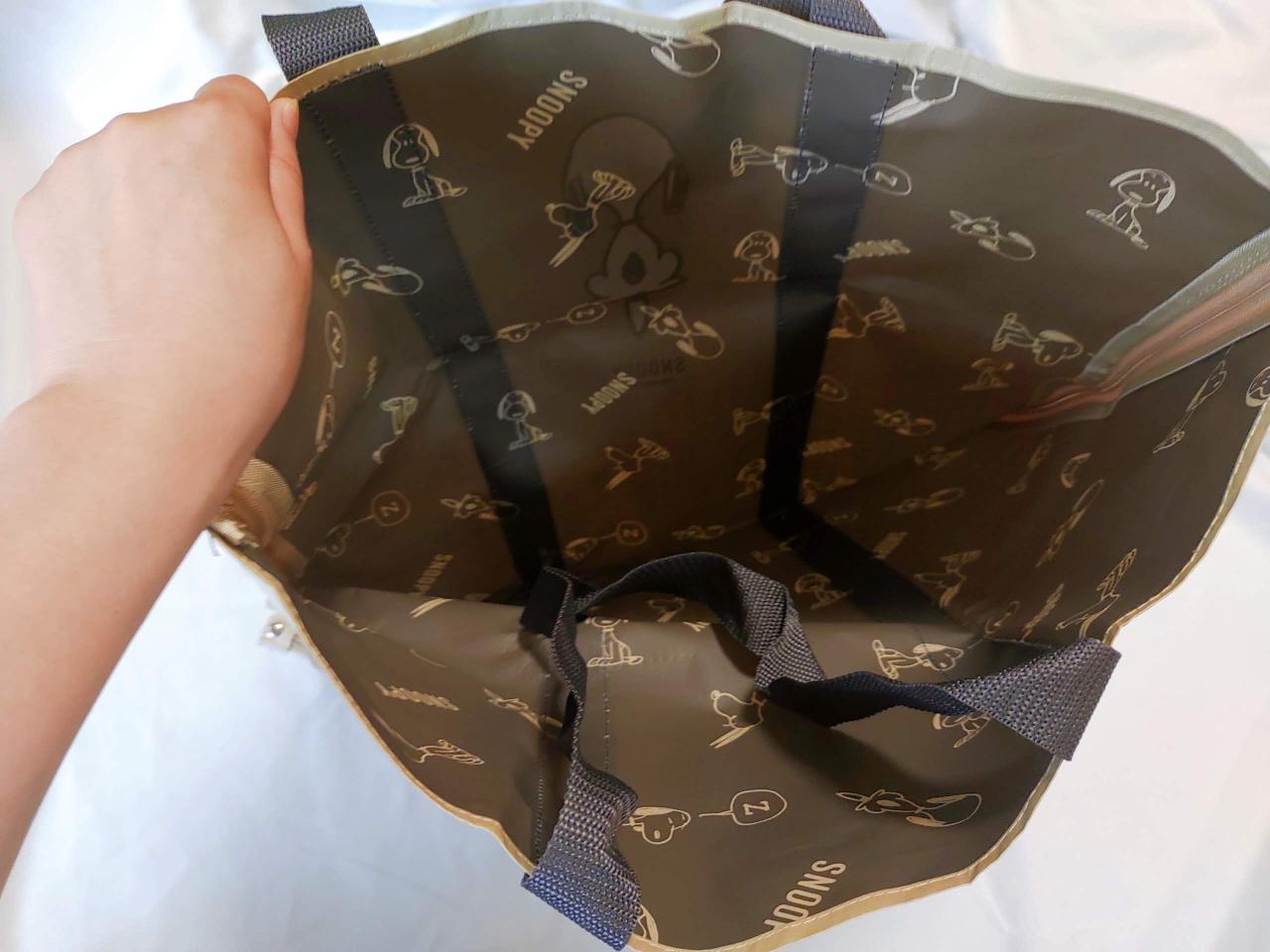 【PEANUTSの付録】「スヌーピーの大人かわいい大容量バッグ」2WAYでアウトドアに便利！（写真 10/24） - mimot.(ミモット)