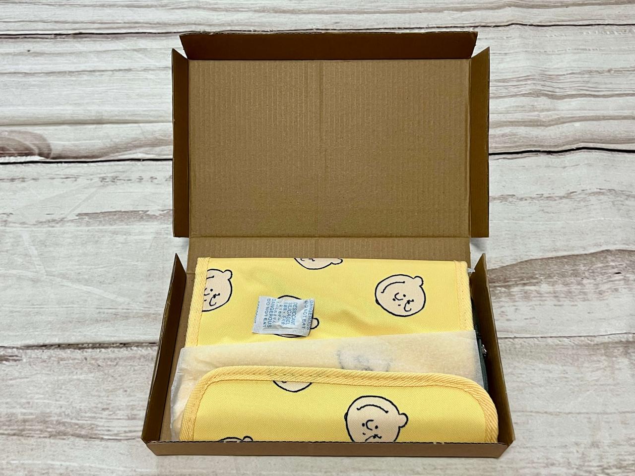 【PEANUTS×コンビニ限定付録】チャーリー・ブラウン「三つ折りポーチ」が可愛すぎる～！（写真 5/27） - mimot.(ミモット)