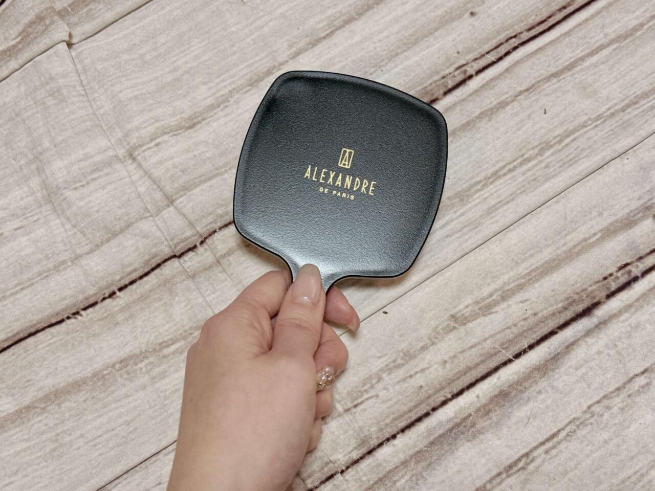 フランス発の人気ブランドALEXANDRE DE PARIS「身だしなみ3点セット」付録がクラシカルで大人かわいい♪（写真 25/34） - mimot.(ミモット)