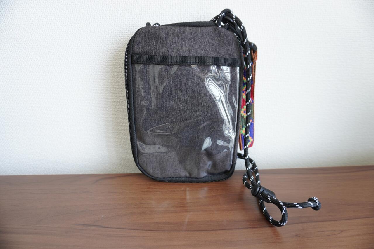 スヌーピーのアウトドアに強い！撥水多機能ショルダーバッグは嬉しい機能が盛りだくさん♪（写真 9/20） - mimot.(ミモット)