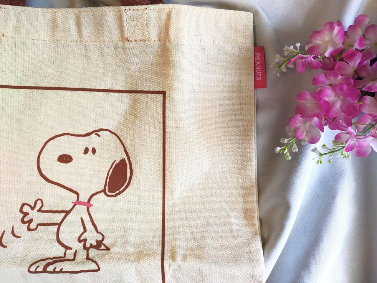 【スヌーピー最新付録】A4すっぽり＆マチもあるビッグトートでたよ！このバッグはコスパ最強すぎる～♪ - mimot.(ミモット)