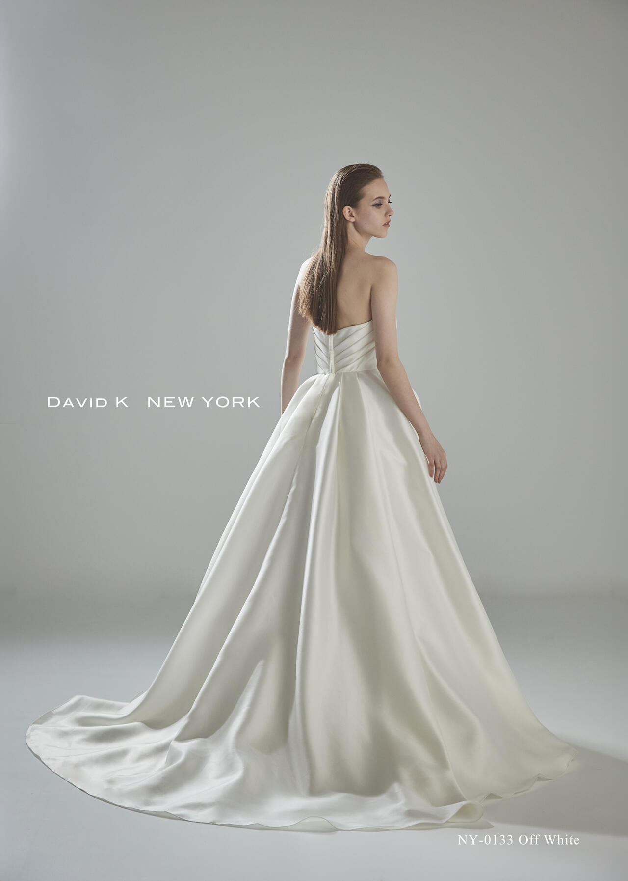 視線くぎ付け♪人気“4ブランド”可憐な大人の気品あふれる【2025年新作ウェディングドレス】（写真 32/127） - mimot.(ミモット)