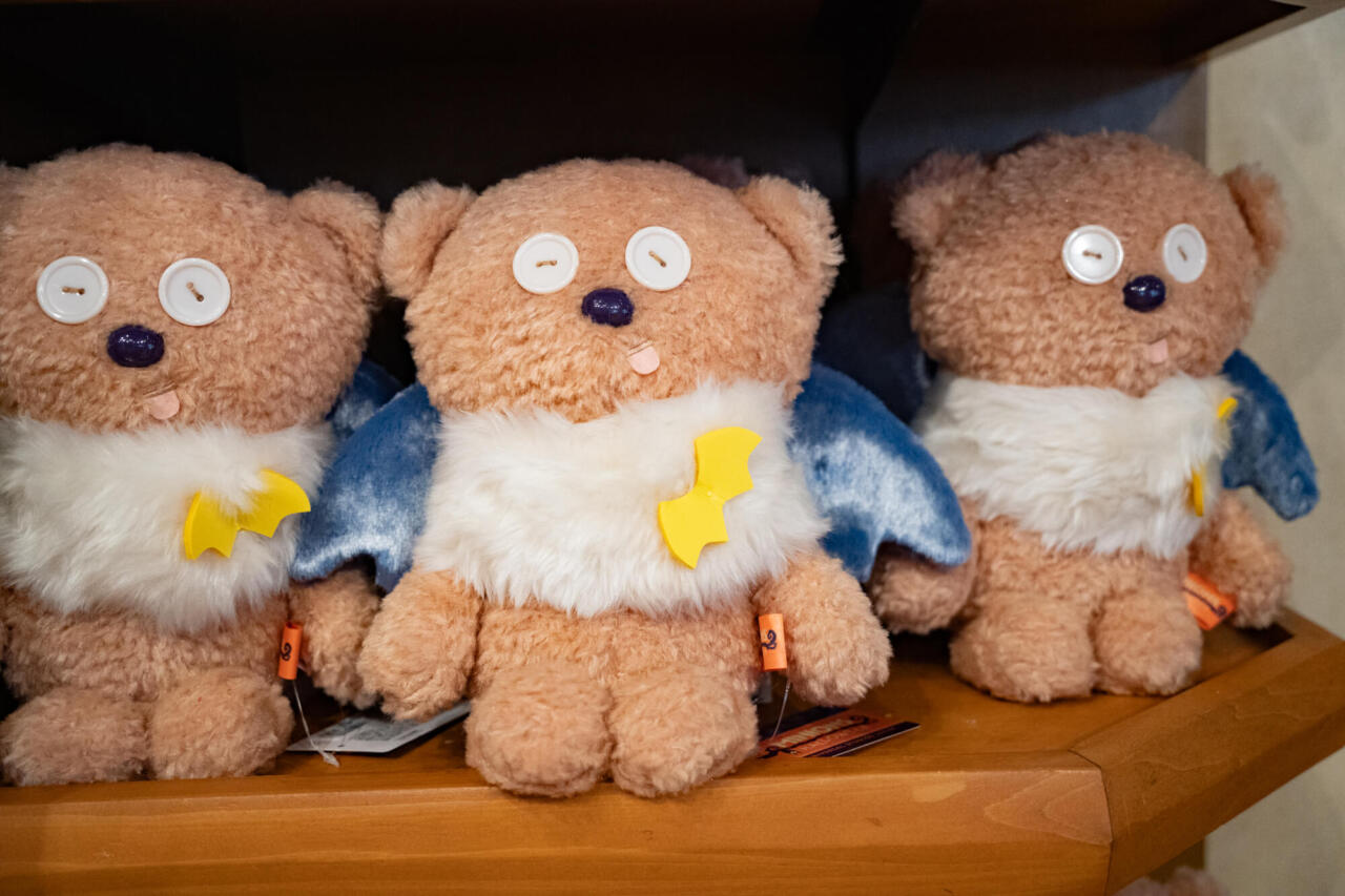 【USJ×ミニオン】コウモリになった限定グッズ！テディベアのティムもおそろい仮装♪（写真 9/130） - mimot.(ミモット)