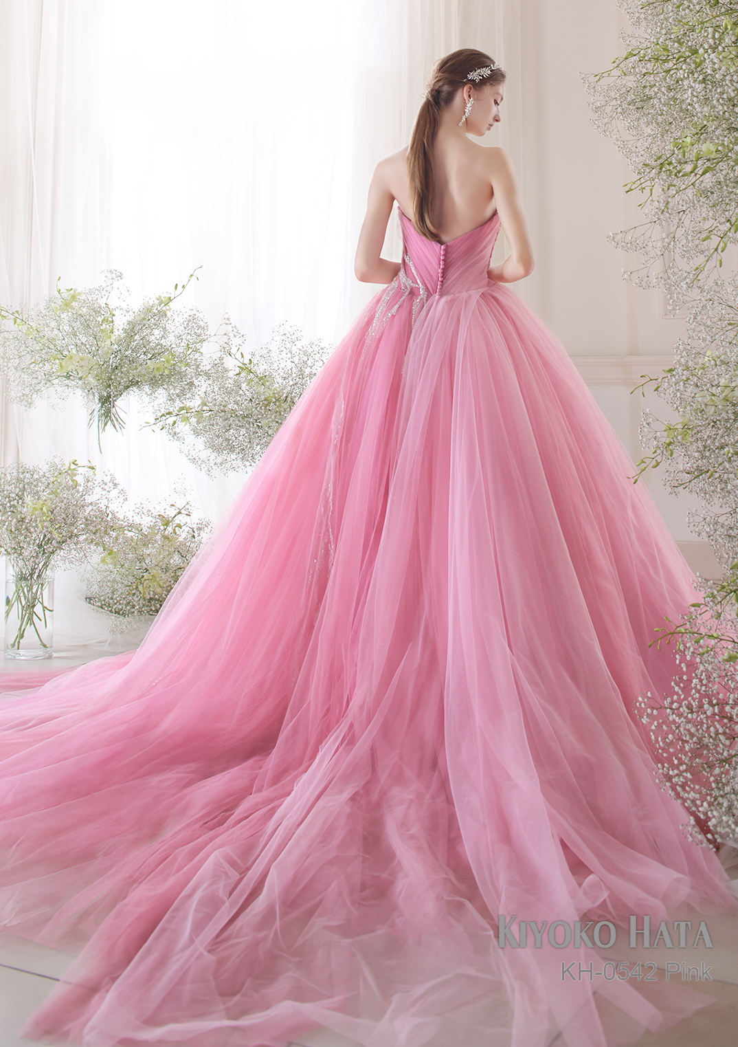 新作ウェディングドレスは“360度”完ぺきシルエット♪【KIYOKO HATA】恋するドレス一挙紹介！（写真 29/53） - mimot ...