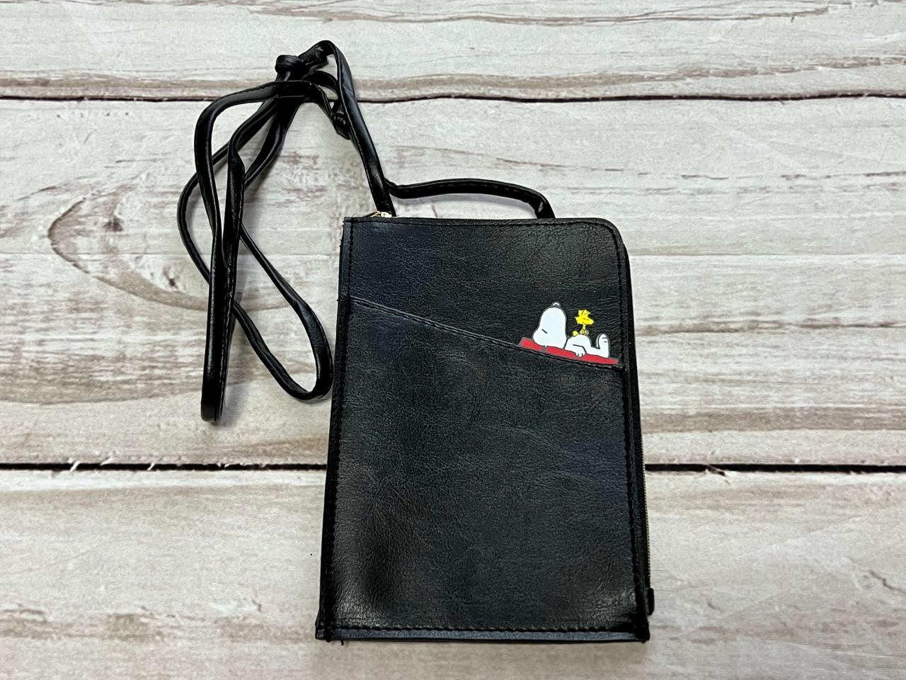 高級感がすごい！スヌーピーの付録2点セットが登場『GLOW×コンビニ限定』（写真 7/34） - mimot.(ミモット)