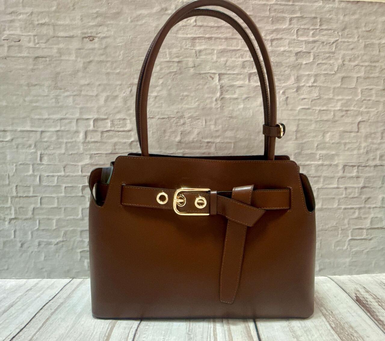 H&Mで見つけたオンオフ使える高見えバッグ！通勤にも便利なサイズ感がサイコウ♪（写真 10/18） - mimot.(ミモット)