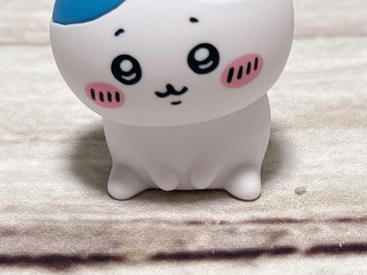 約2年ぶりの新作！100円ショップのちいかわ「インテリアミニフィギュア」並べてわかる圧倒的かわいさ♪（1/2） - mimot.(ミモット)