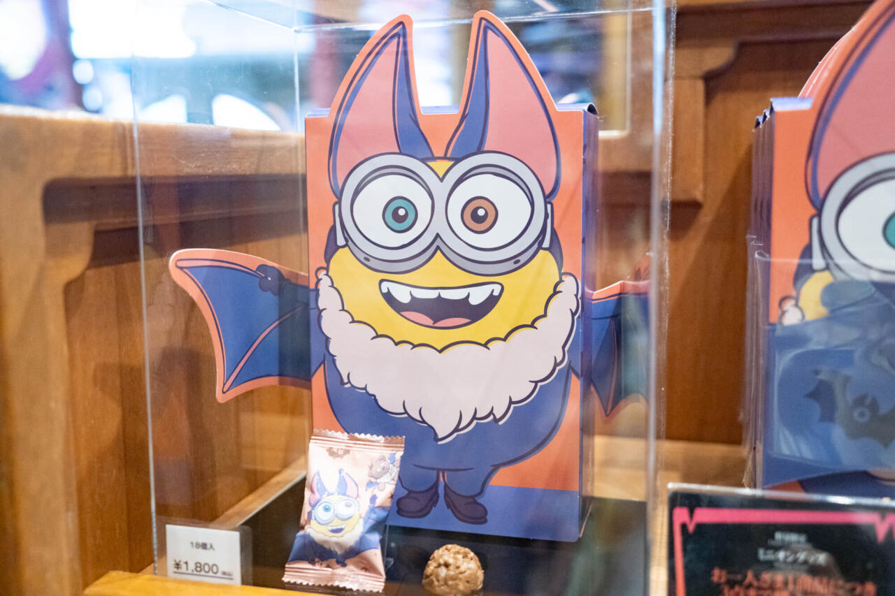 【USJ×ミニオン】コウモリになった限定グッズ！テディベアのティムもおそろい仮装♪（写真 17/130） - mimot.(ミモット)