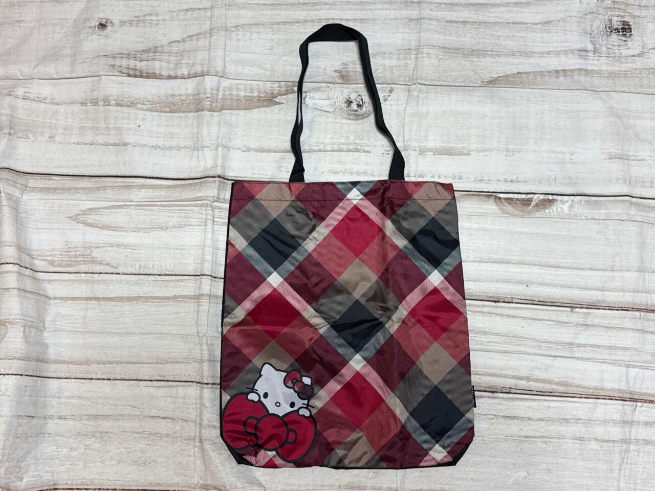 ハローキティが人気ブランドとコラボ！大人かわいいチェックのトートバッグが付録で出たよ～♪（写真 5/24） - mimot.(ミモット)
