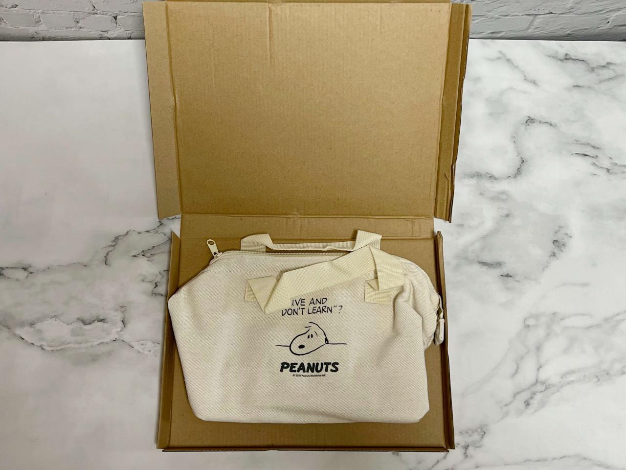 【PEANUTS×雑誌付録】スヌーピーの大人可愛い「ランチトート」バッグの口にはうれしい仕掛けも♪（写真 4/26） - mimot.(ミモット)