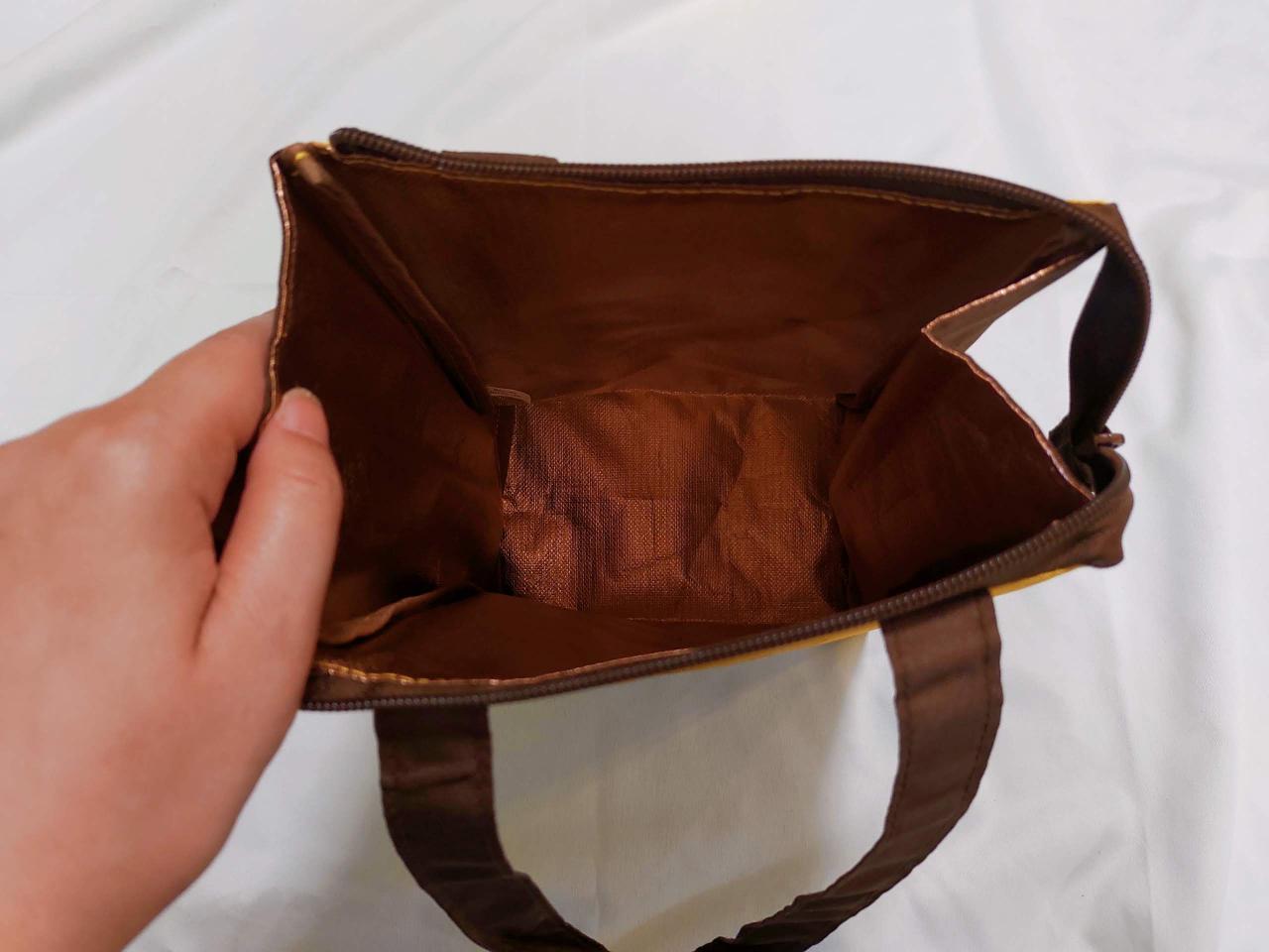 【ゼクシィ付録】「くまのプーさん」トートバッグはタテ型＆裏まで可愛くって保冷機能あり！（写真 10/17） - mimot.(ミモット)