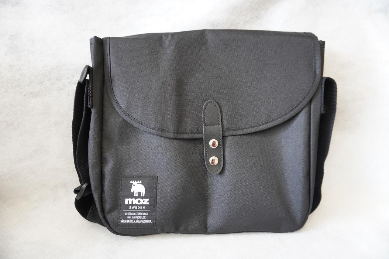 北欧ブランド「moz」ショルダーバッグが通勤・通学にアリかも！雑誌やA4も入る大容量！（本音レビュー）（写真 4/20） - mimot.(ミモット)