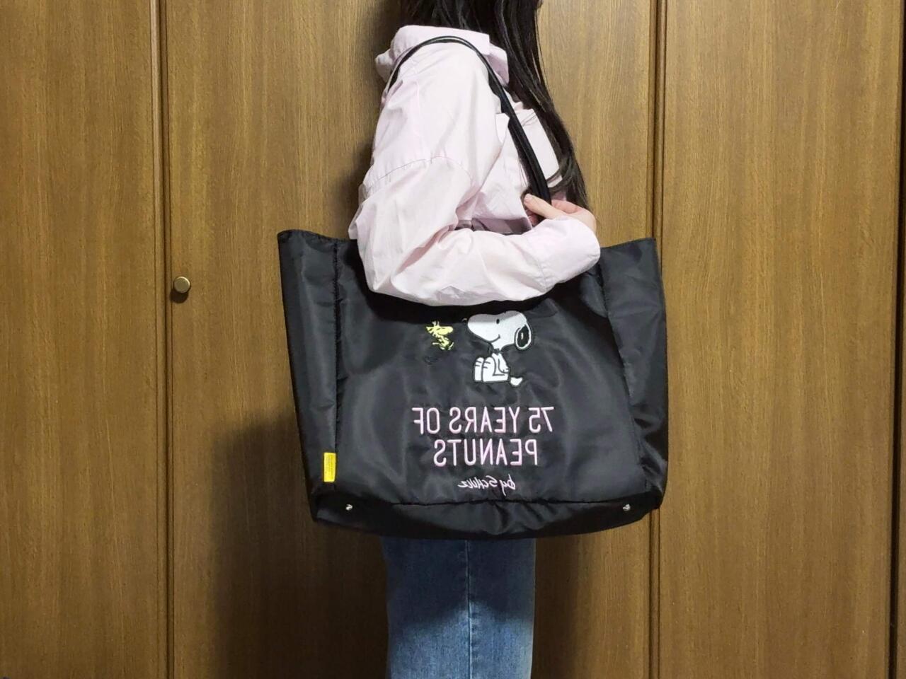 しまむらで目を奪われたスヌーピーの新作「大容量トートバッグ」高級感たっぷり＆収納5ポケットで便利♪（写真 31/33） - mimot.(ミモット)