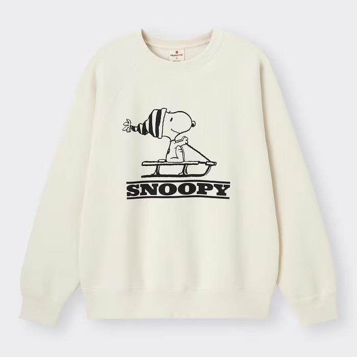 GUからピーナッツ新作が出るよ！冬のレジャーを楽しむスヌーピーと仲間たちがスウェットに♪（写真 4/20） - mimot.(ミモット)
