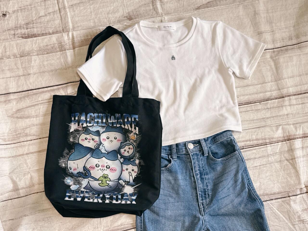 完売続出の「ちいかわ新作トート」をパシオスで発見！インパクト大のハチワレが絶妙♪（写真 21/22） - mimot.(ミモット)