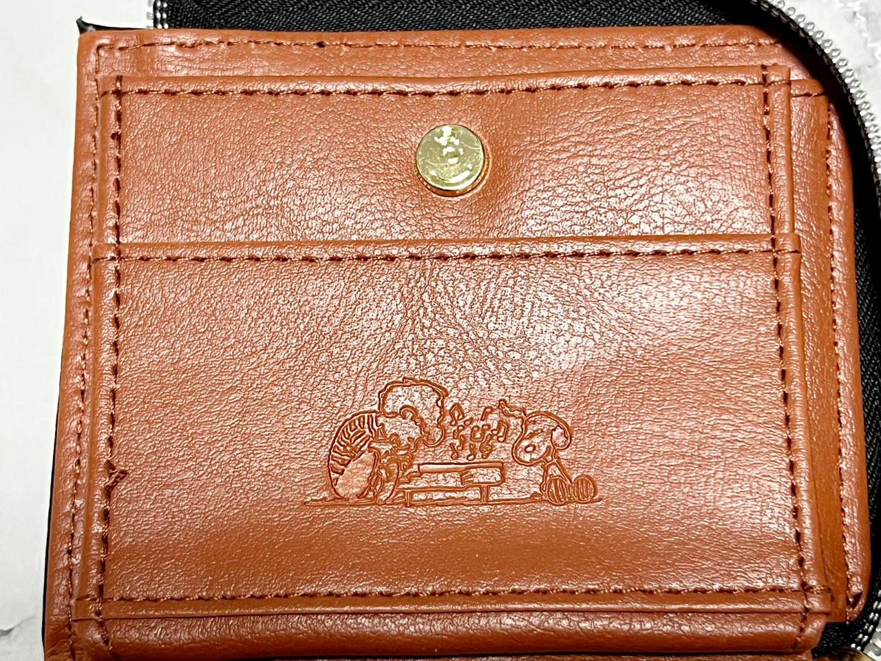 高級感あるスヌーピーのコンパクト財布がコンビニで買えるよ！細部までオシャレ♪（写真 14/30） - mimot.(ミモット)