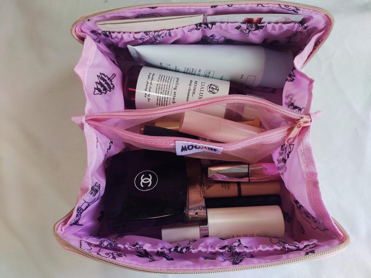 実用的なムーミン付録が登場！同時発売のMOOMIN『ポーチ3点セット』＆『コスメ収納ケース』どちらもかわいい（写真 46/50） - mimot.(ミモット)